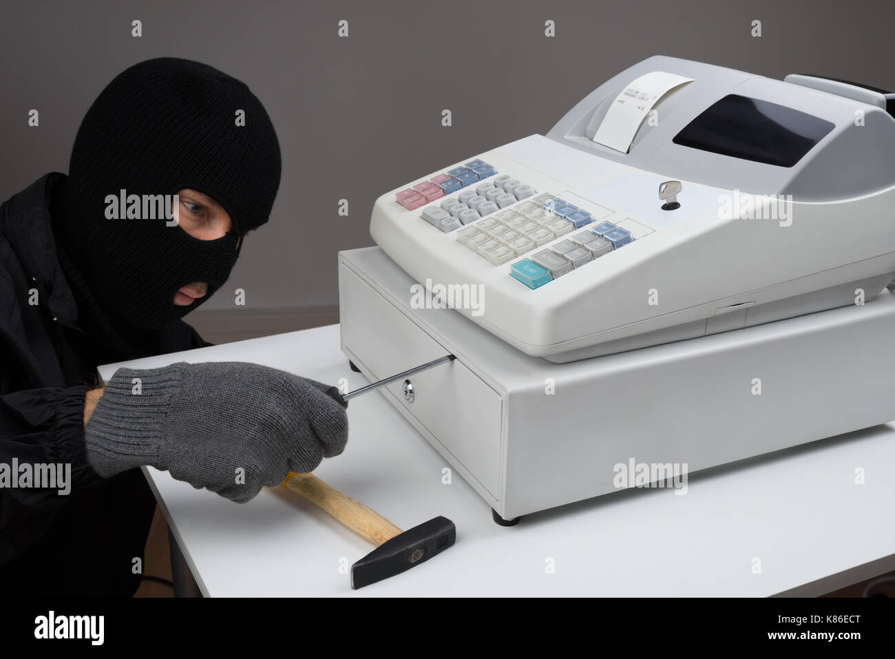 Cash register receipt hi-res stock photography and images - Alamy