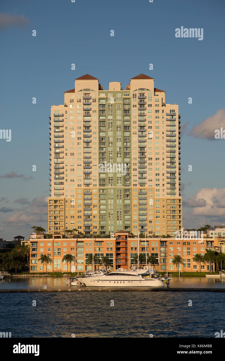 Modern condominium Towers along Miami Beach Waterfront Stock Photo - Alamy
