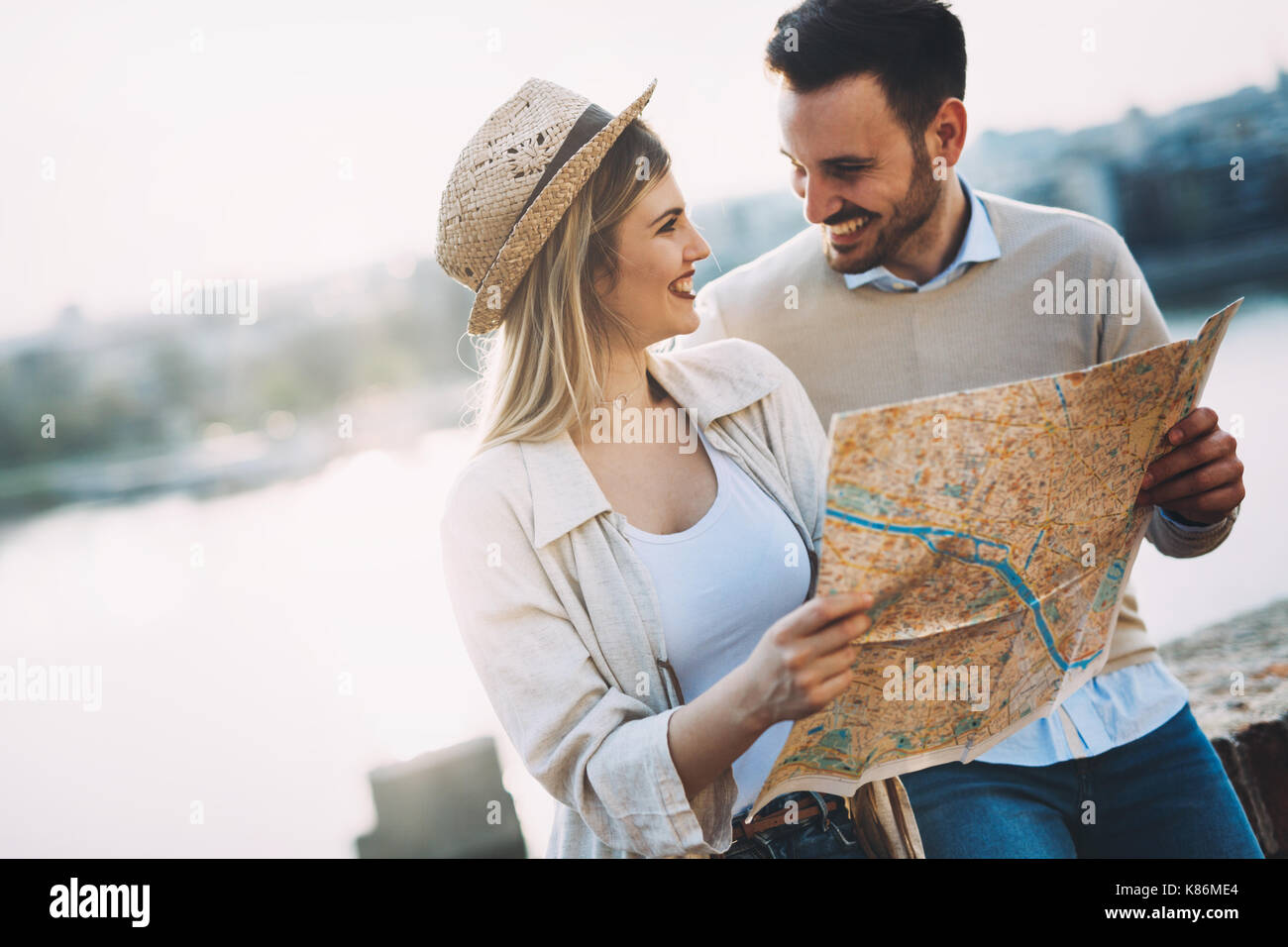 Couple sightseeing together hi-res stock photography and images - Alamy