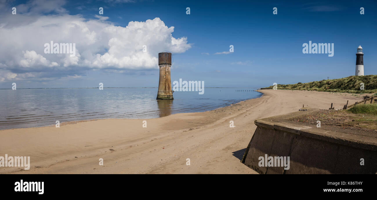 Spurn head lighthouse hi-res stock photography and images - Alamy