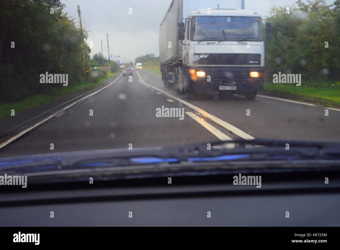 Lorry truck rain hi-res stock photography and images - Alamy