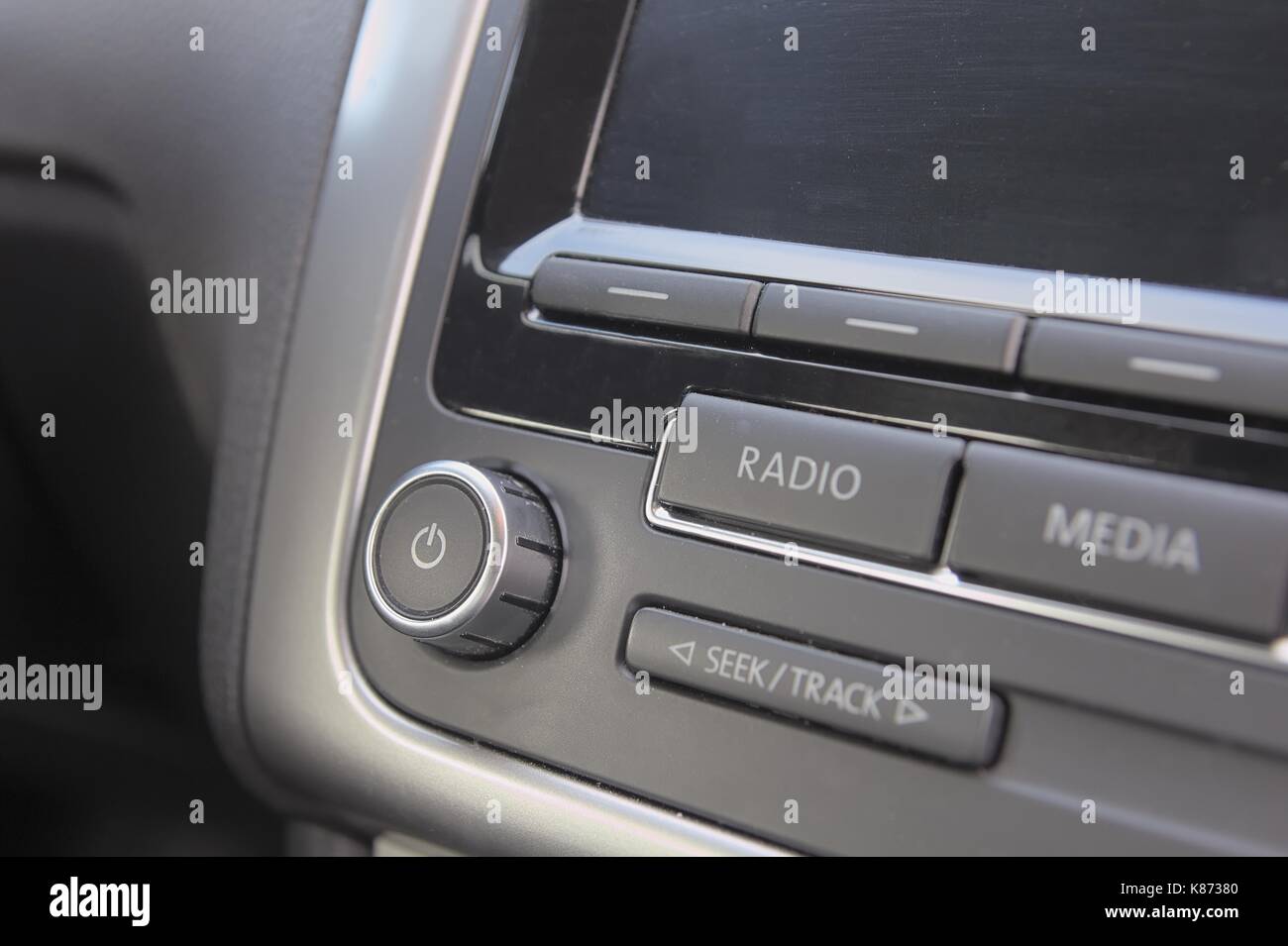 Car stereo radio hi-res stock photography and images - Alamy
