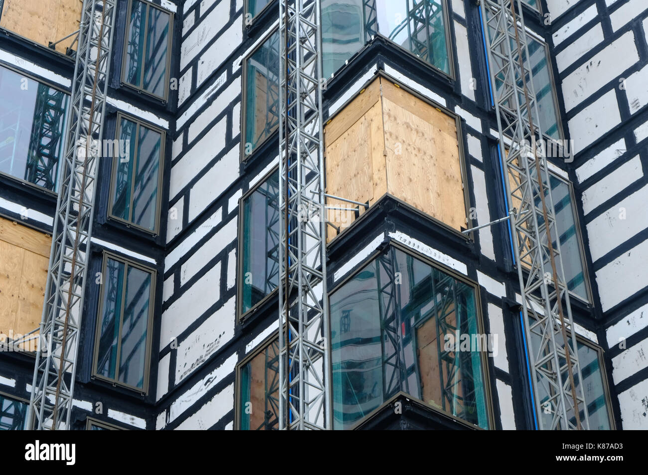 High Rise Building Under Construction High Resolution Stock Photography ...