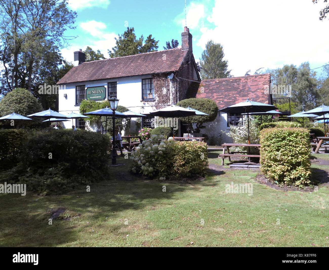 Bush inn hi-res stock photography and images - Alamy