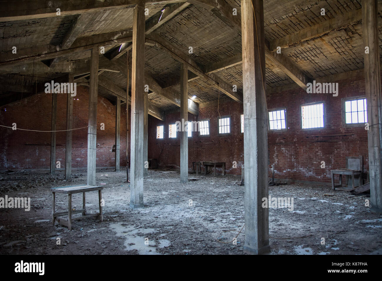 Breack down hi-res stock photography and images - Alamy