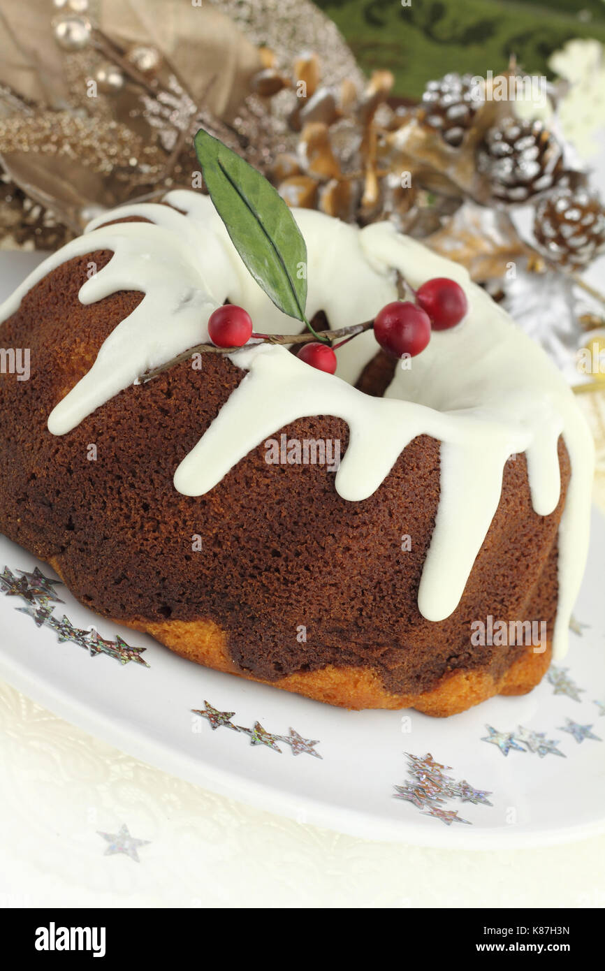 Traditional Christmas Cake Stock Photo Alamy traditional-christmas-cake-stock-photo-alamy