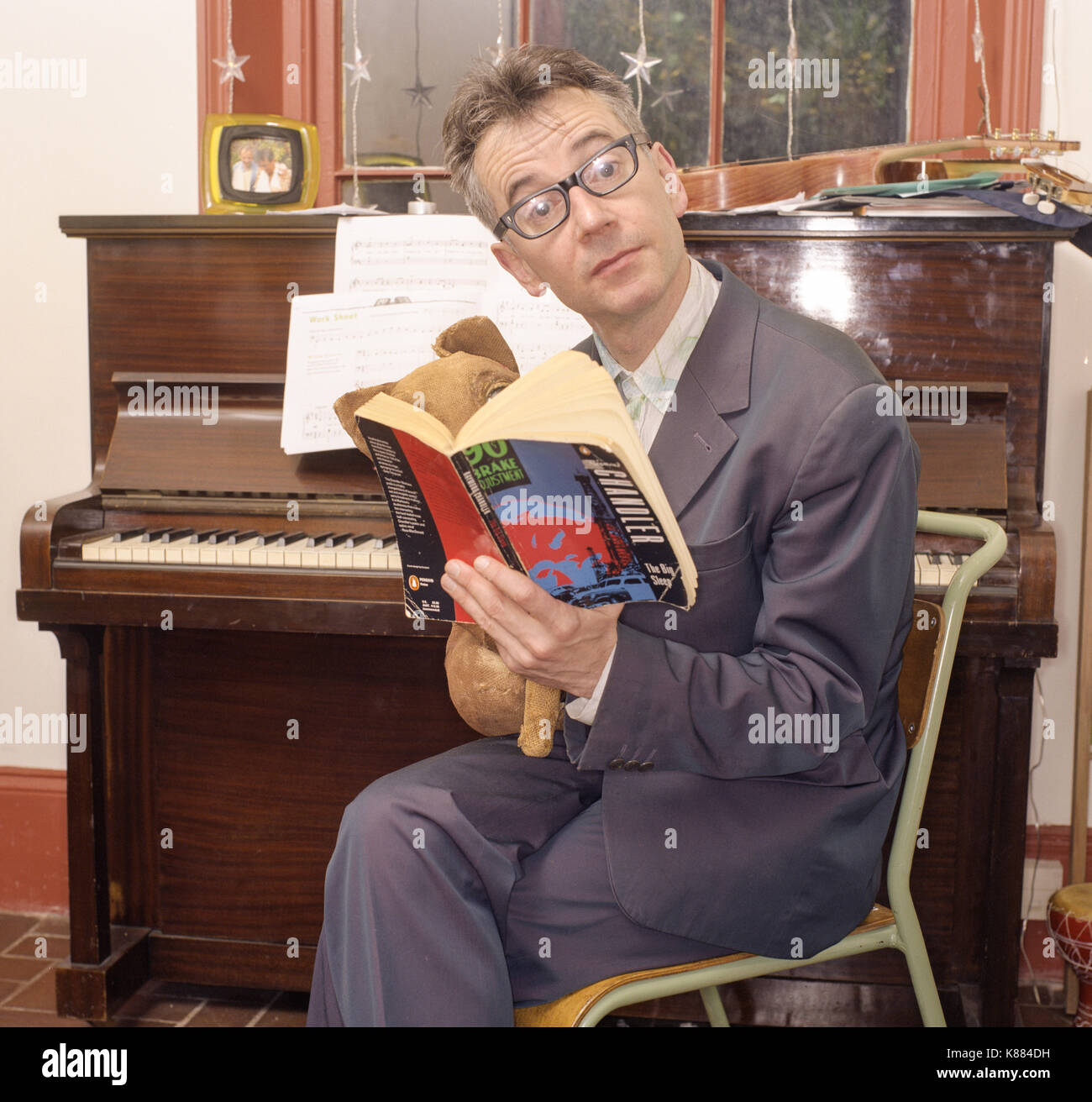 John hegley portrait hi-res stock photography and images - Alamy