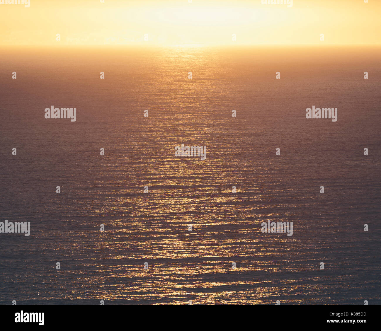 Sun reflecting off water surface hi-res stock photography and images ...