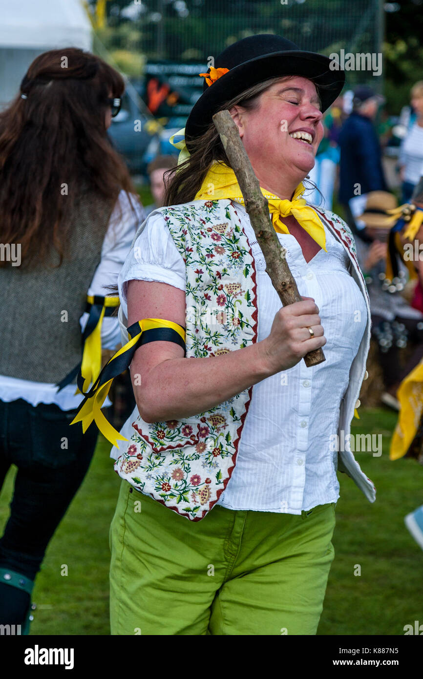 Woman female morris dancer hi-res stock photography and images - Alamy