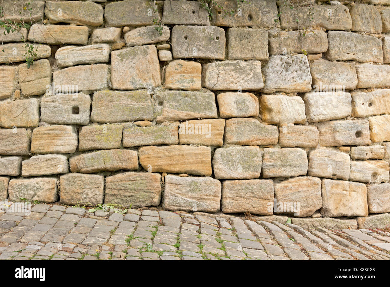 Rubble pavement hi-res stock photography and images - Alamy