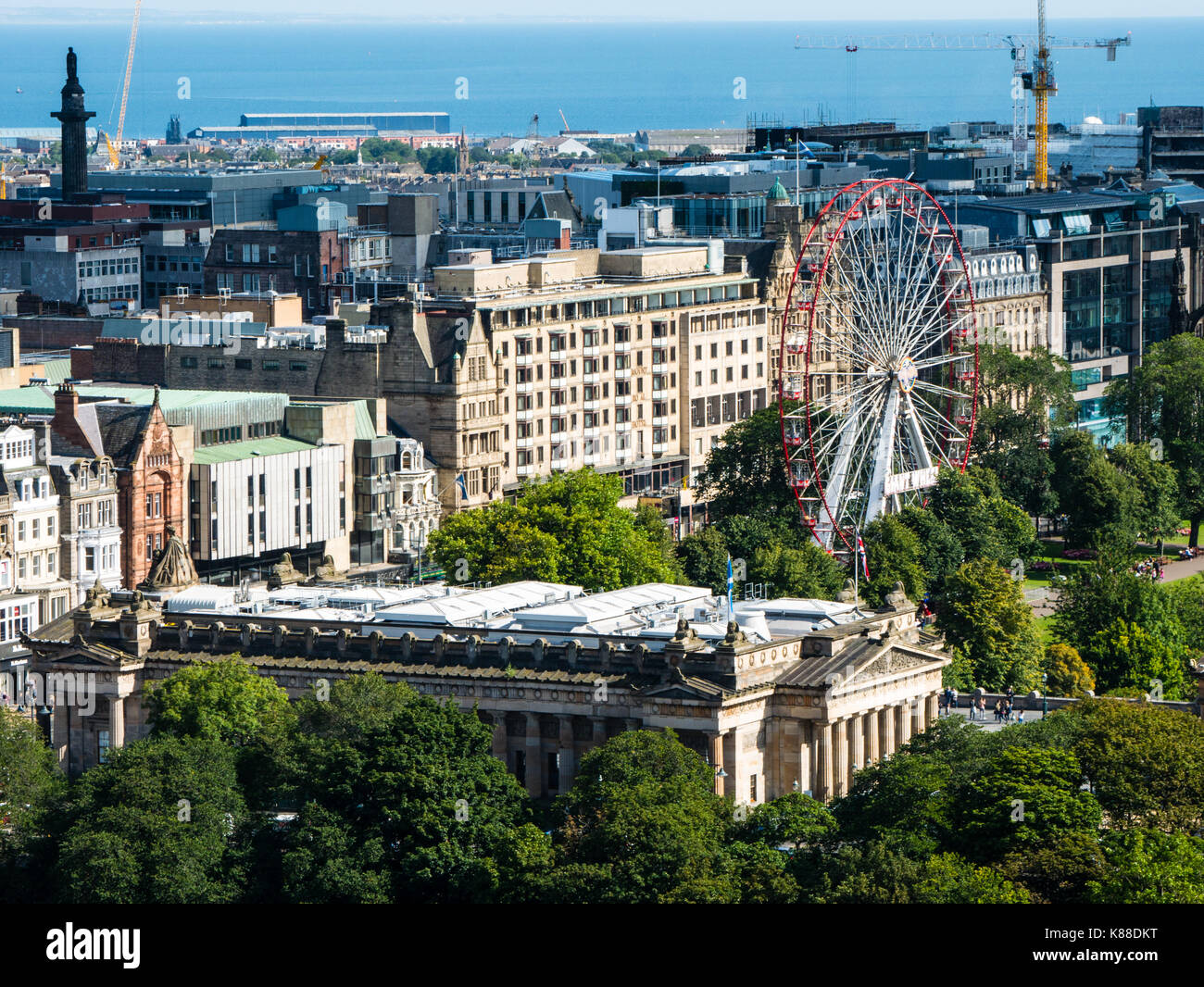 The Scottish National Gallery and Edinburgh Big Wheel, New Town ...