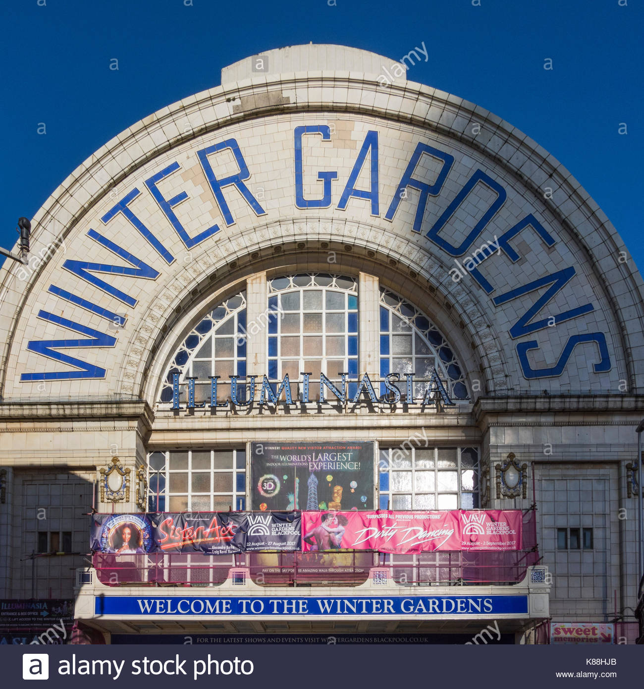 At The Winter Gardens In Blackpool Stock Photos & At The Winter Gardens ...