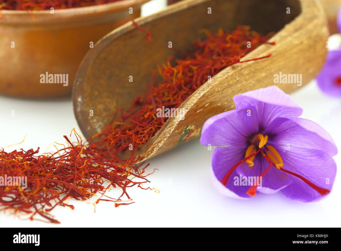 Saffron flower hi-res stock photography and images - Alamy