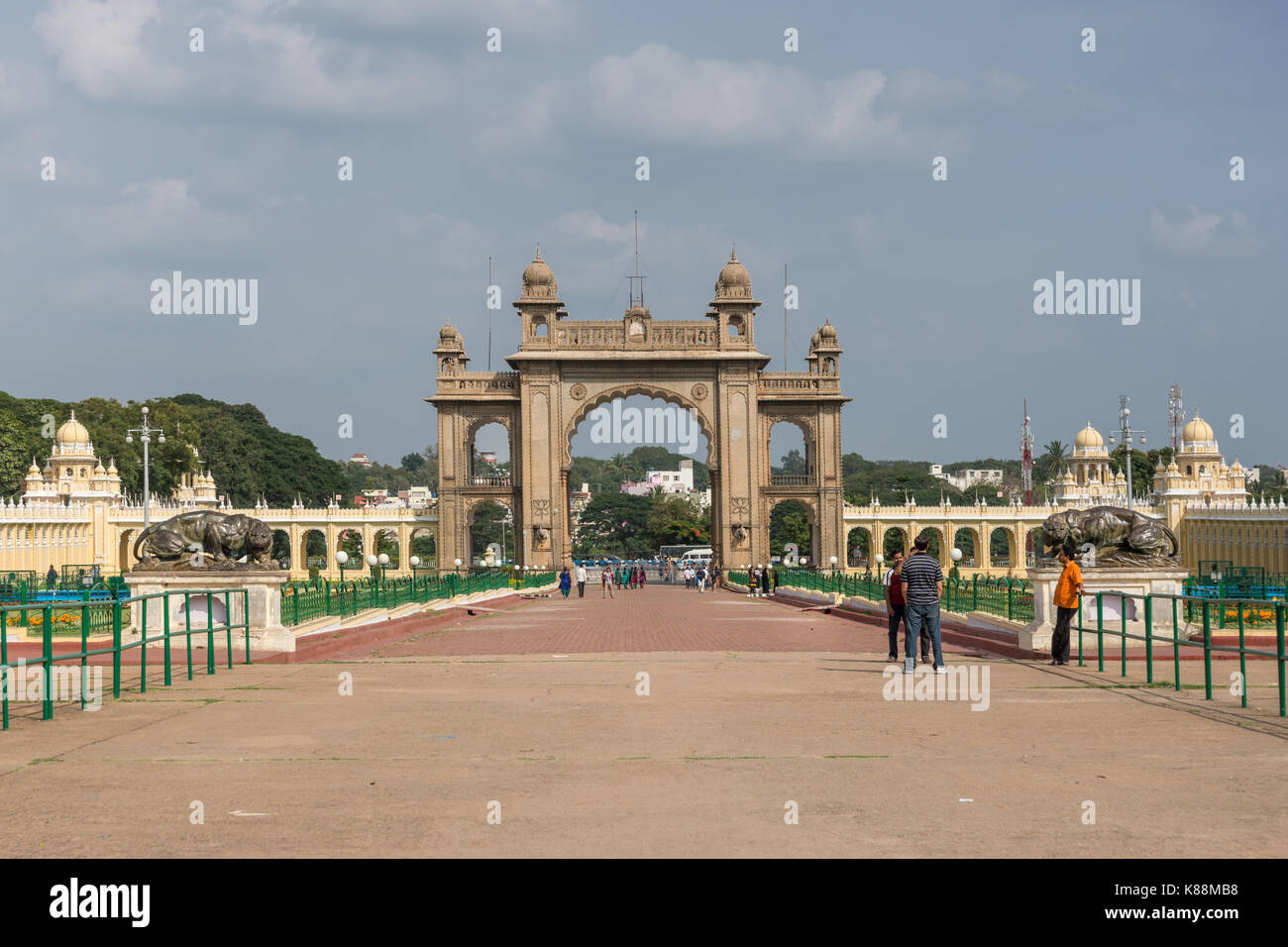 Mysore palace entrance gate hi-res stock photography and images - Alamy