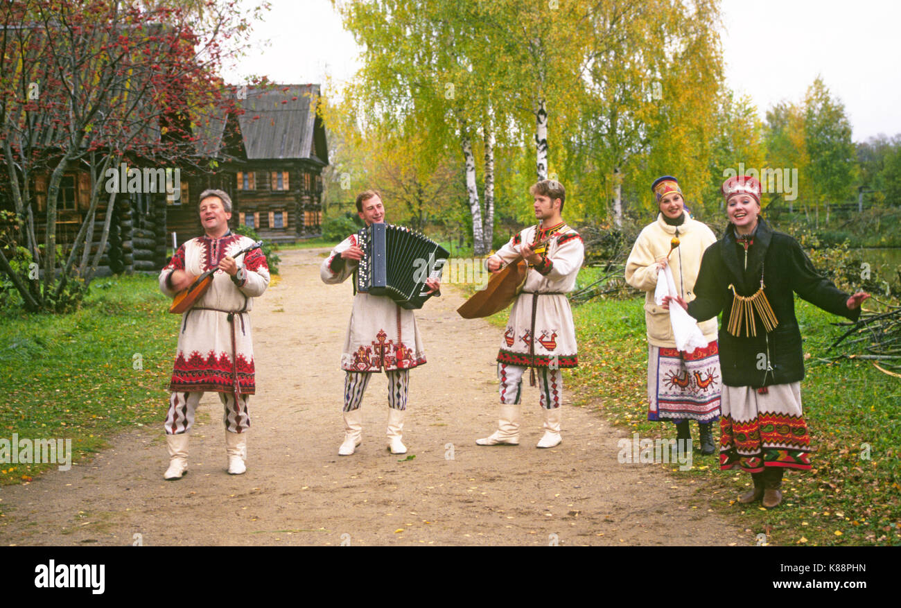 Folkloric High Resolution Stock Photography and Images - Alamy