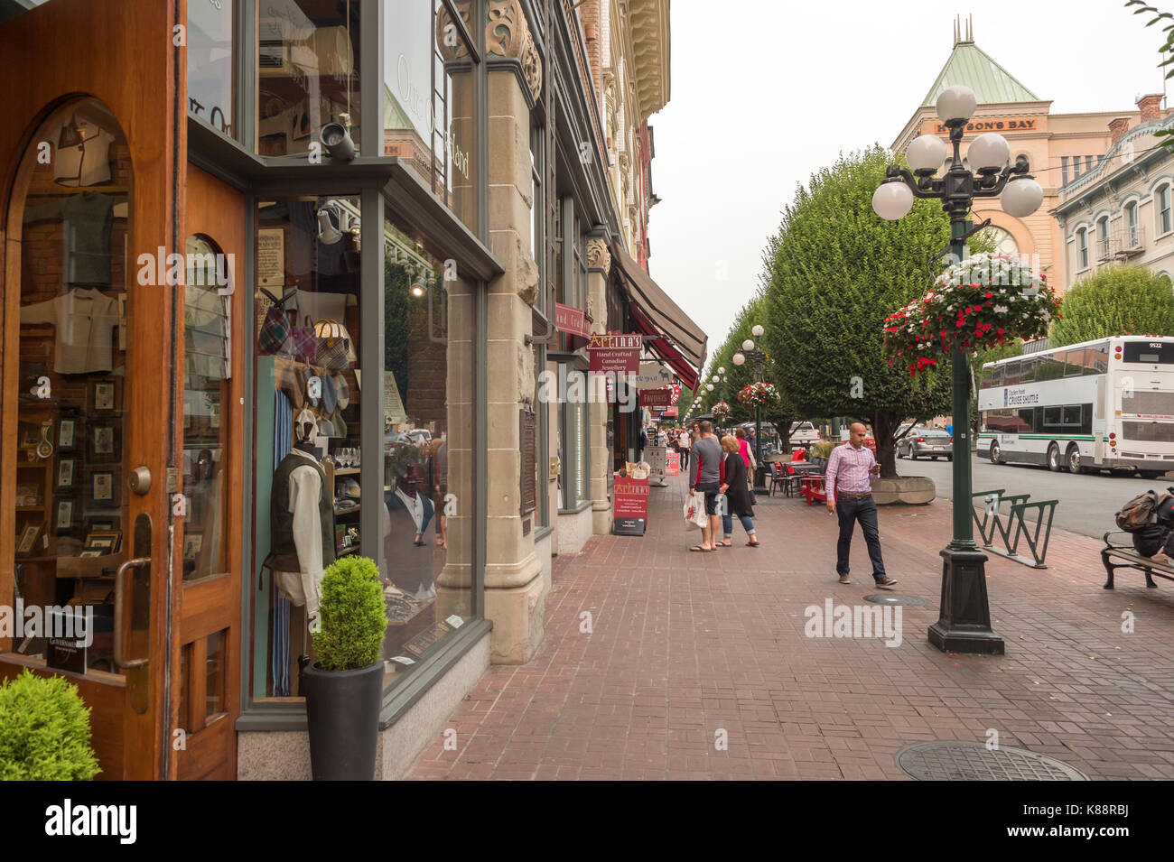 Government street victoria bc hi-res stock photography and images - Alamy