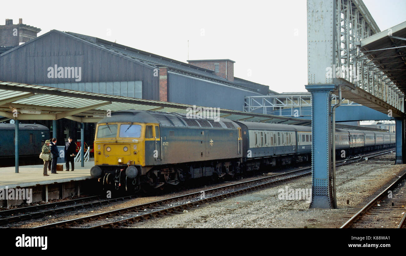 Chester train station hi-res stock photography and images - Alamy