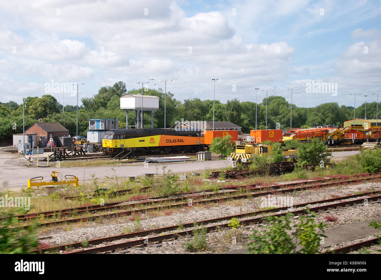 Colas Rail Class 47 locomotive on an Engineering train at Reading Stock ...