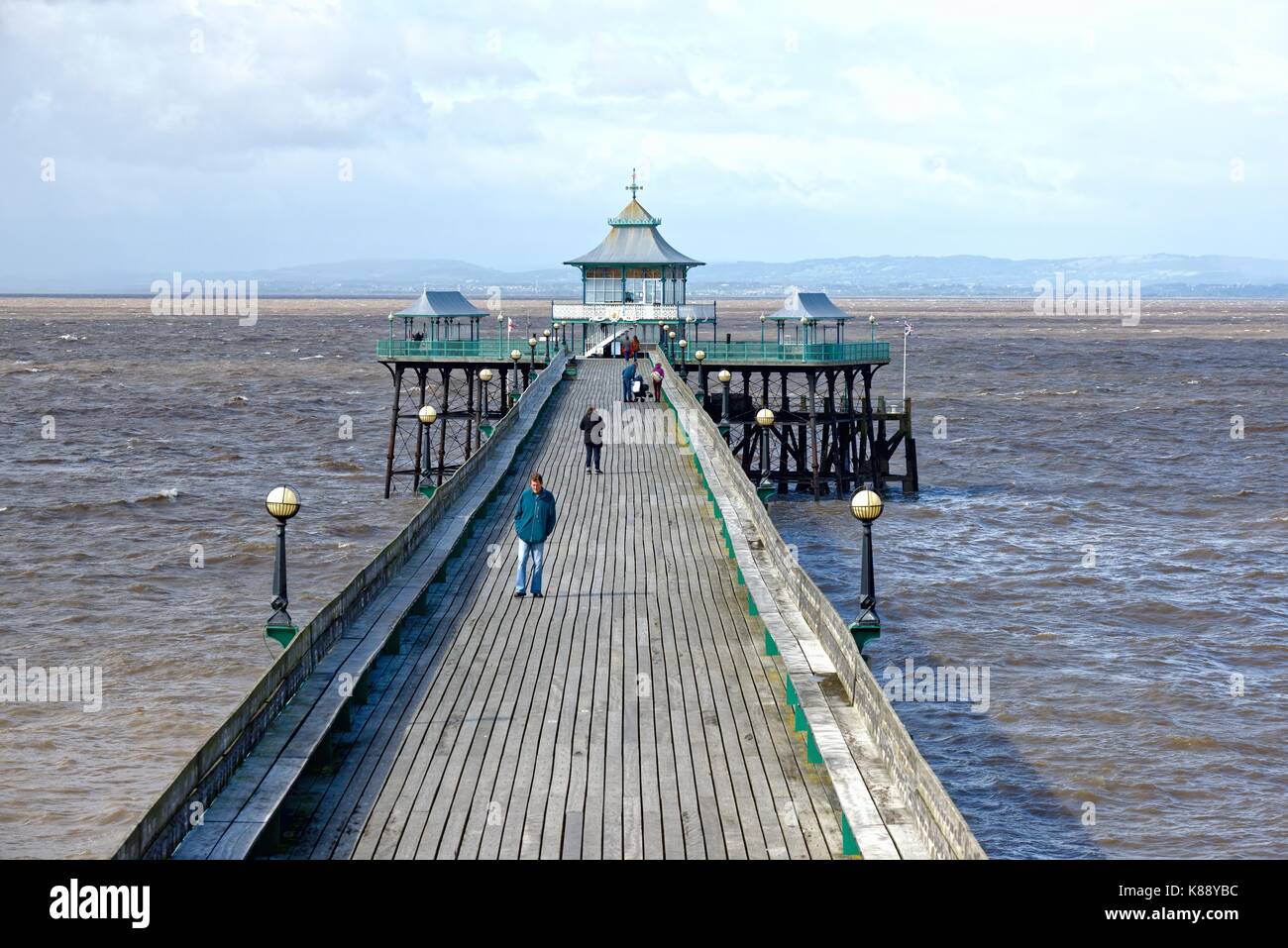 Clevedon pier hi-res stock photography and images - Alamy