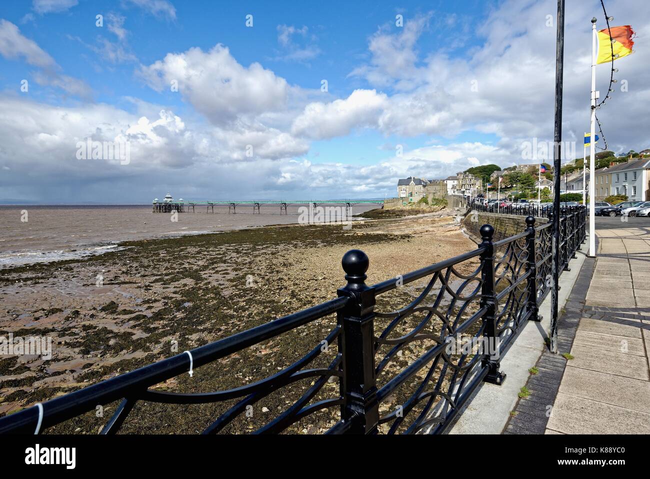 Clevedon Beach High Resolution Stock Photography and Images - Alamy