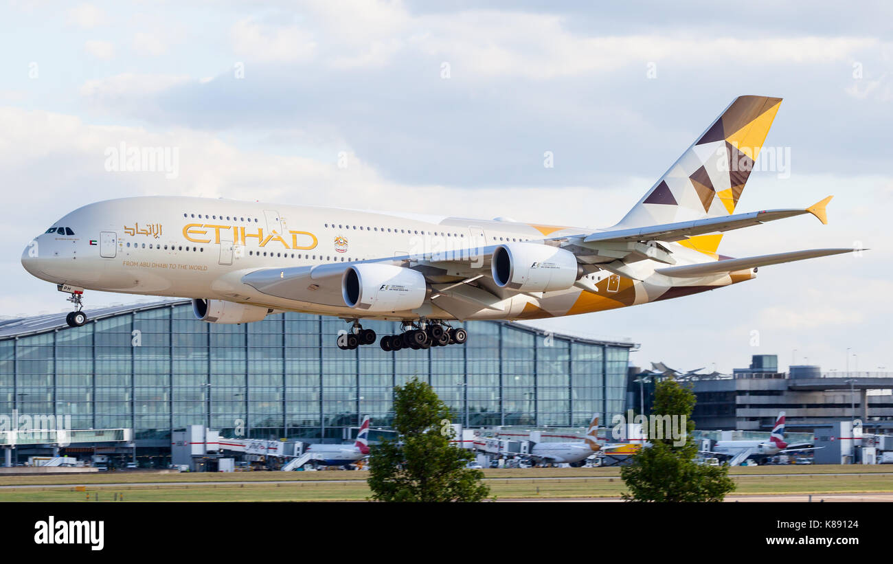 An Airbus A380 of Etihad Airways approaching London Heathrow Airport's ...