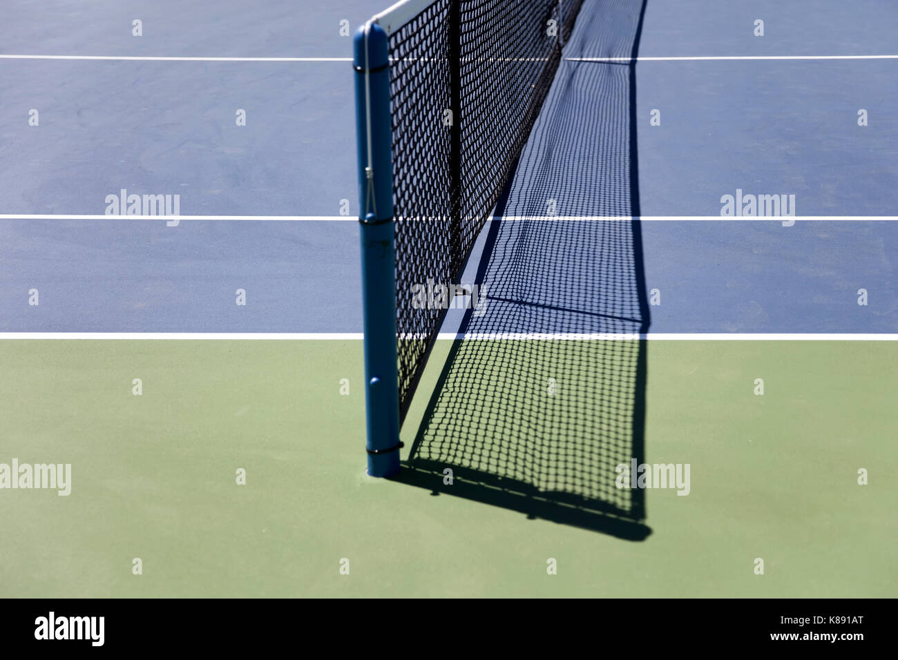 Tennis close view blue court hi-res stock photography and images - Alamy