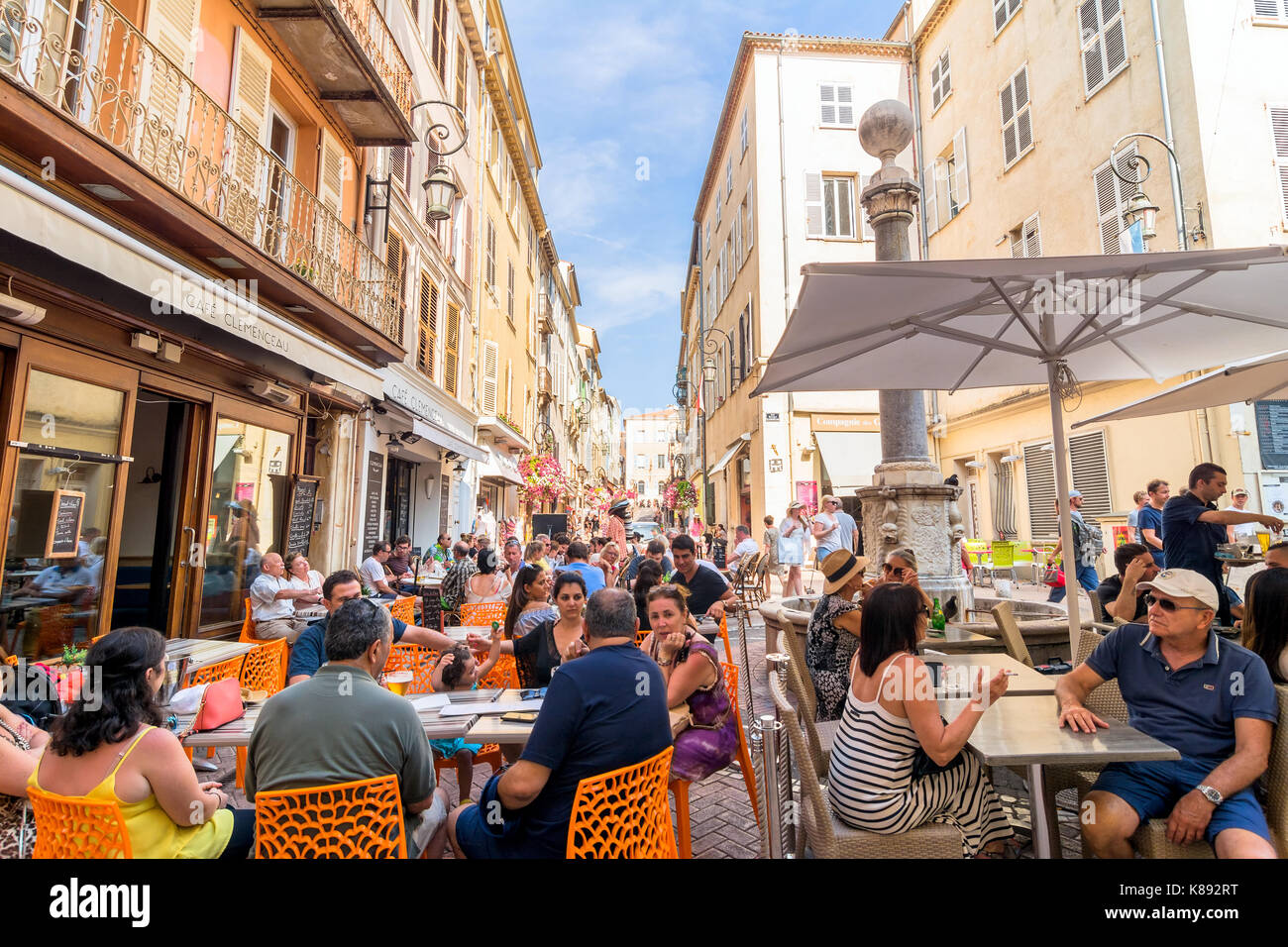 Cafe restaurant bar 01 hi-res stock photography and images - Alamy
