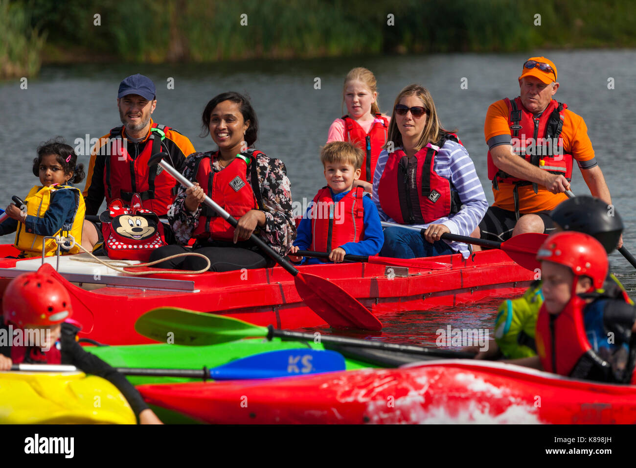 Busy park activities hi-res stock photography and images - Alamy