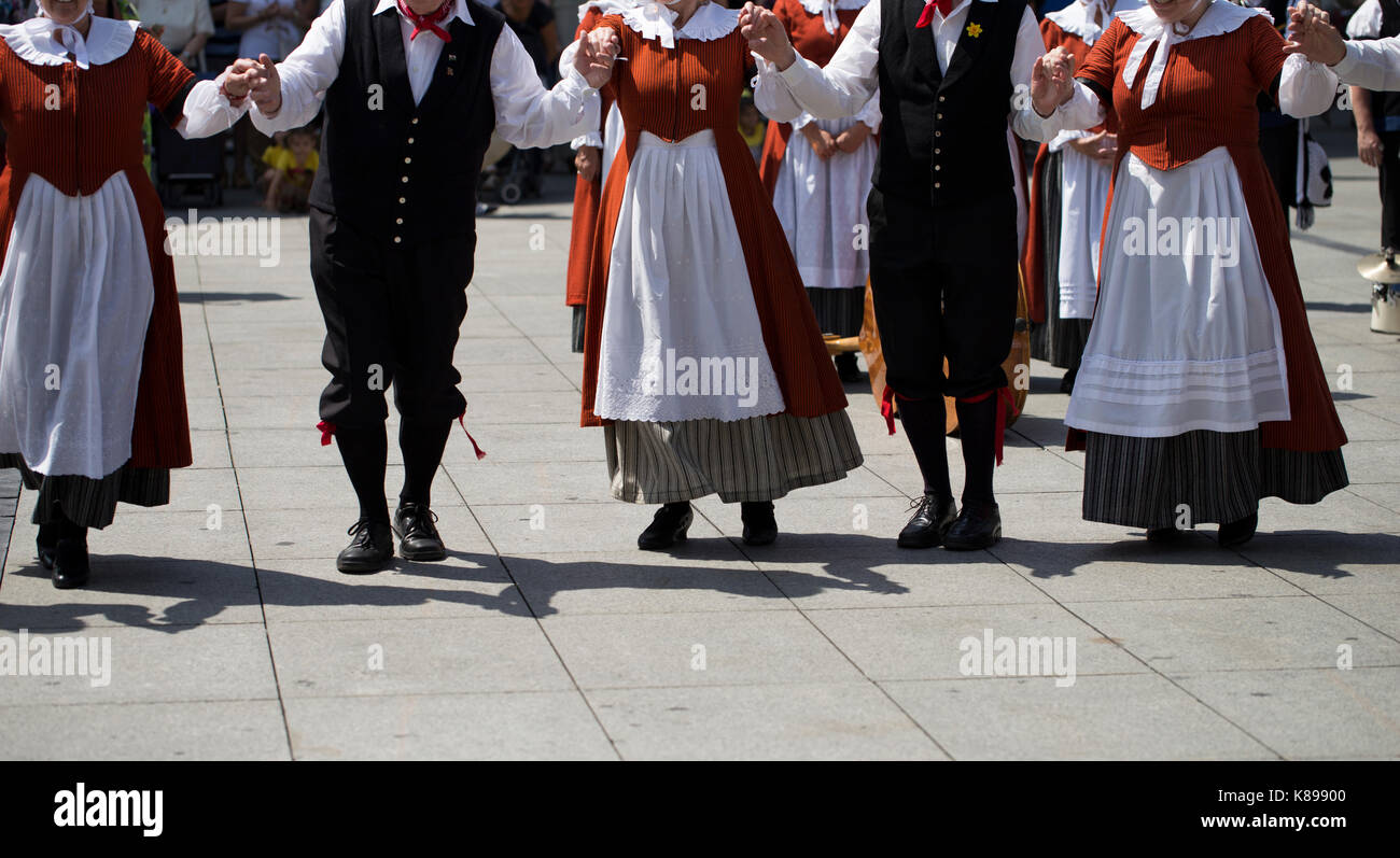 Welsh festival hi-res stock photography and images - Alamy
