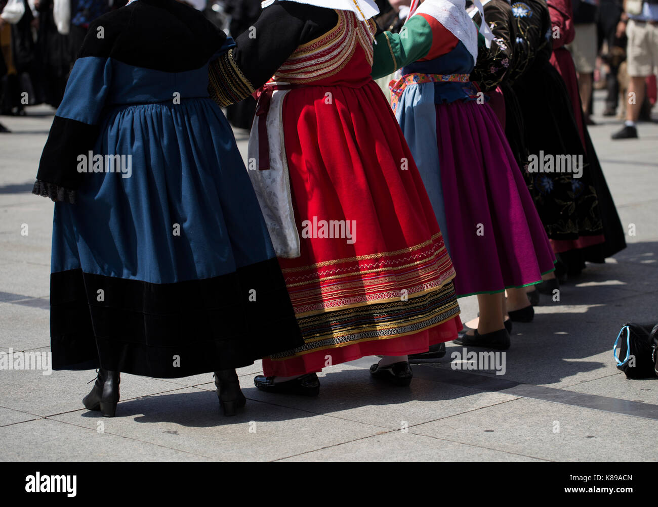 Traditional dancers of Brittany Stock Photo - Alamy