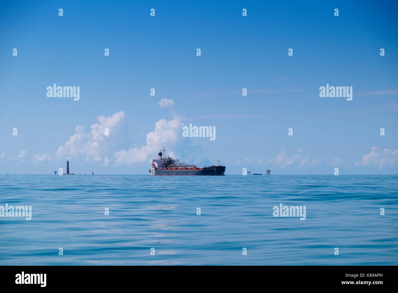 Bahama Spirit steaming through the shipping channel into Mobile Bay ...