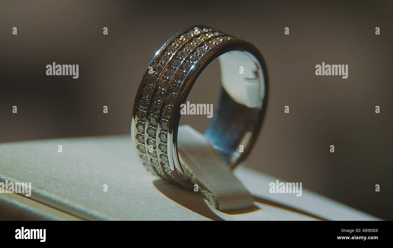 Precious diamond rings. Fine luxury diamond jewellery window display ...