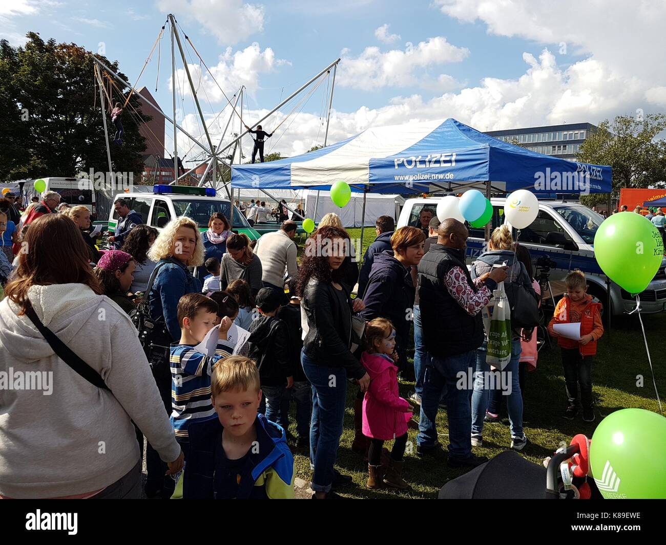 Sweepstakes children hi-res stock photography and images - Alamy