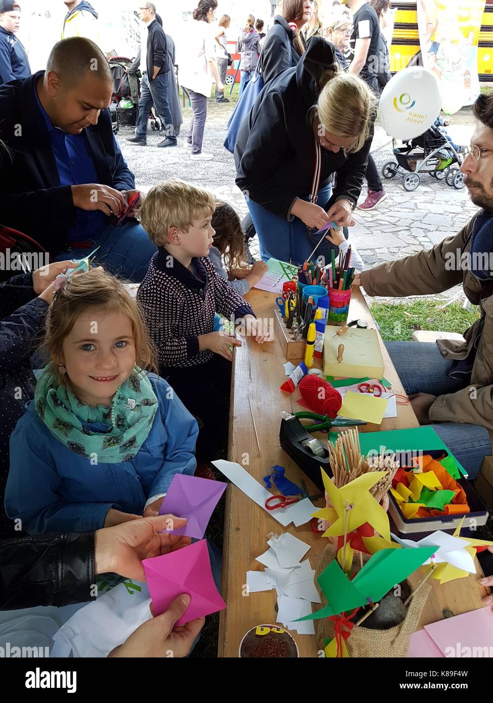 Sweepstakes children hi-res stock photography and images - Alamy