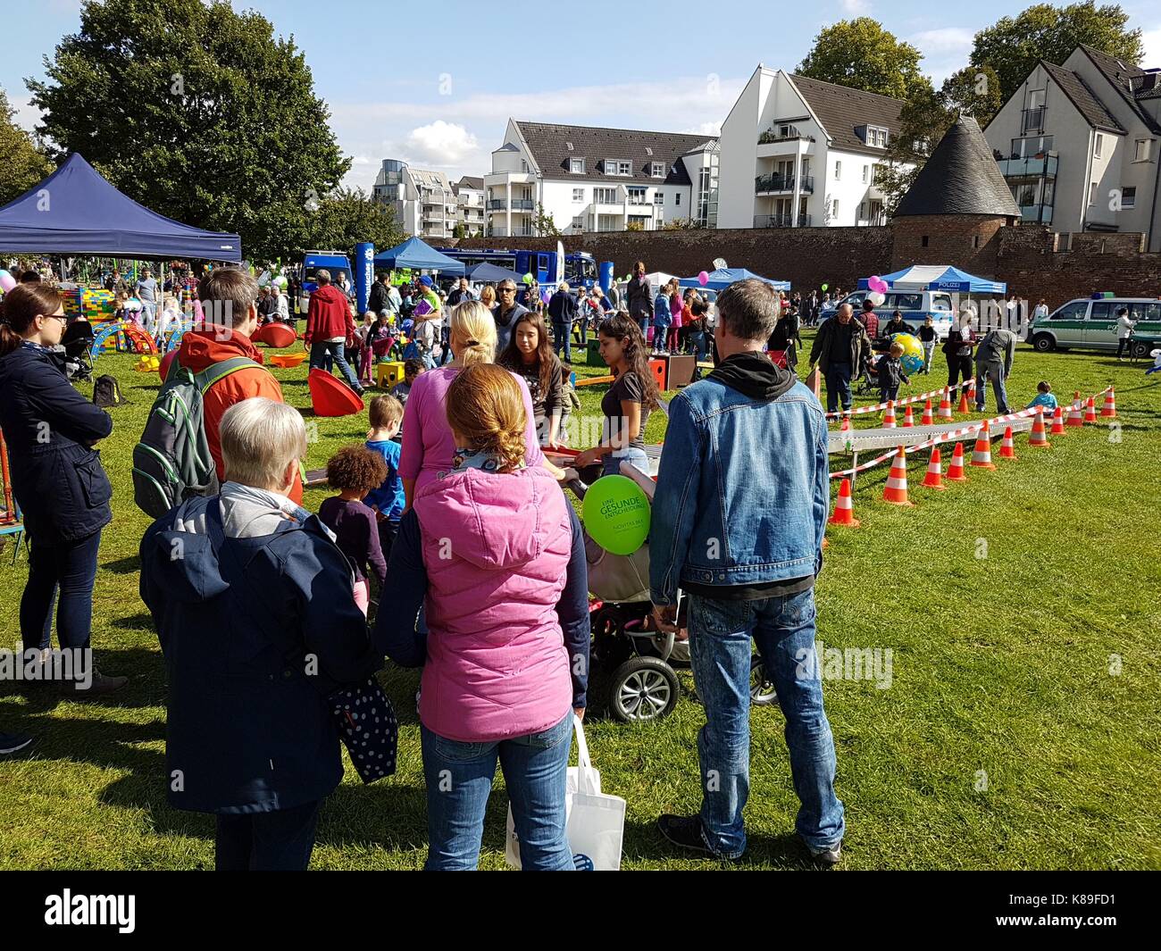 Sweepstakes children hi-res stock photography and images - Alamy