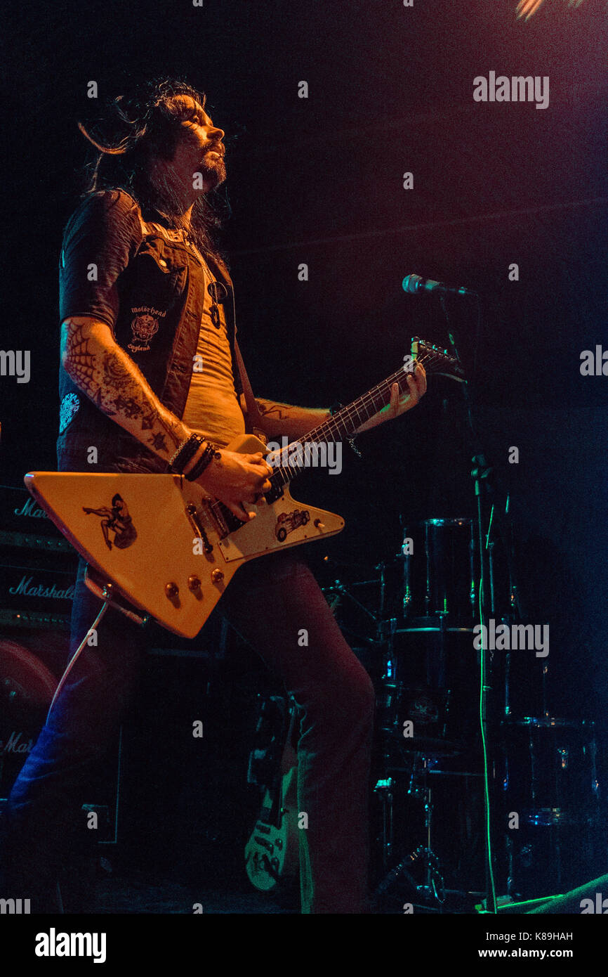 Blue devil band hi-res stock photography and images - Alamy