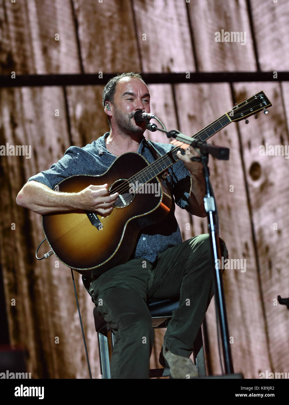 Dave matthews crowd hi-res stock photography and images - Alamy