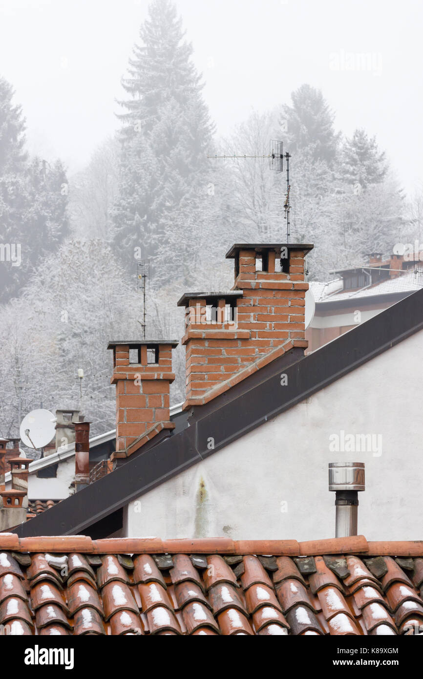 Refractory bricks hi-res stock photography and images - Alamy