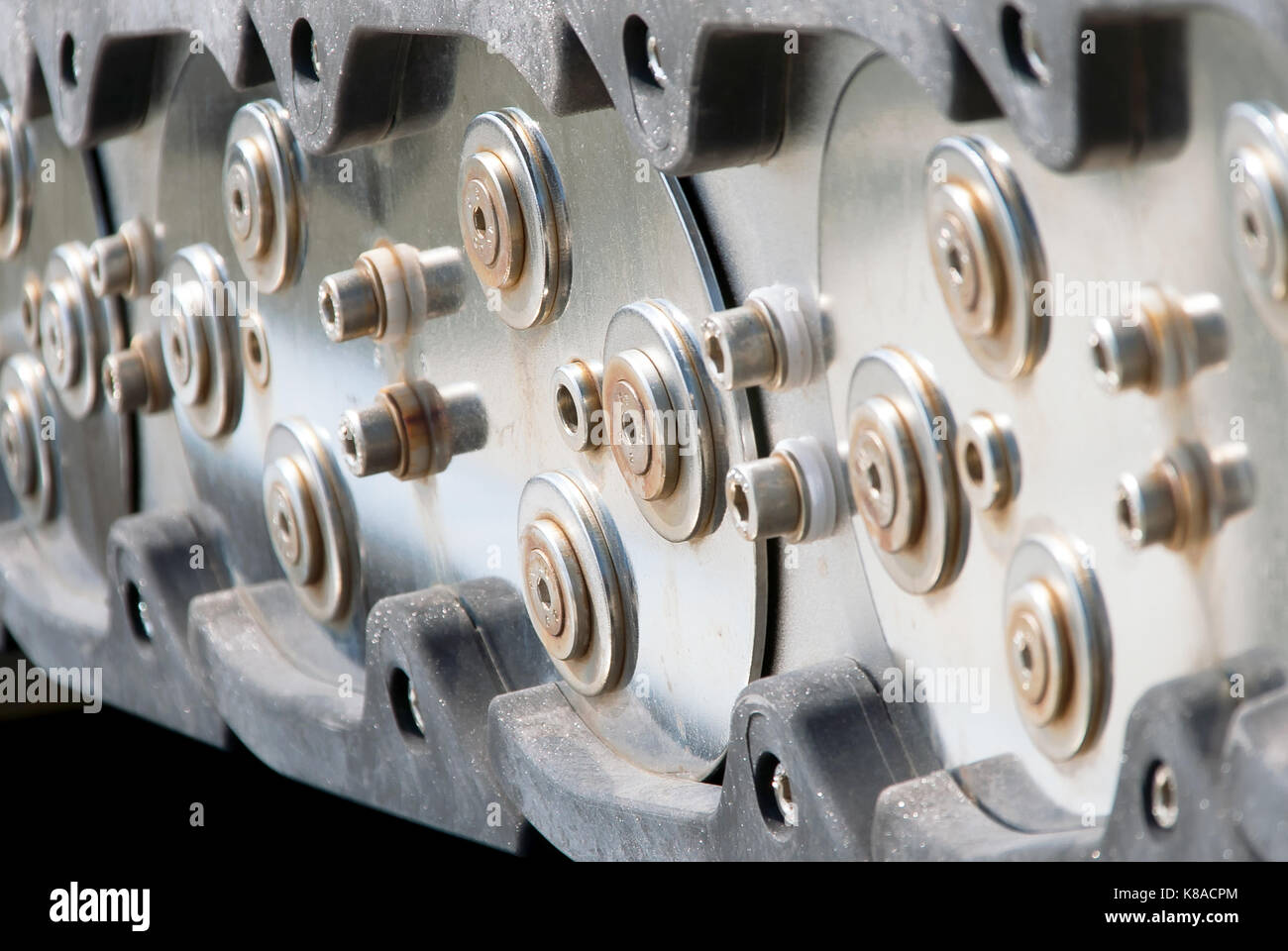 Structural chains hi-res stock photography and images - Alamy