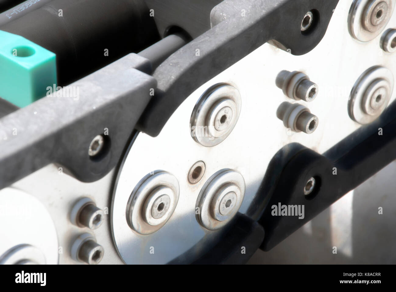 Chain conveyor hi-res stock photography and images - Alamy
