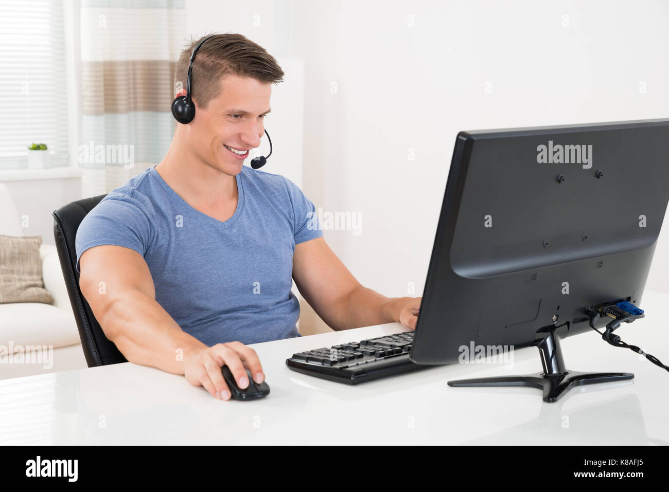 Using desktop hi-res stock photography and images - Alamy