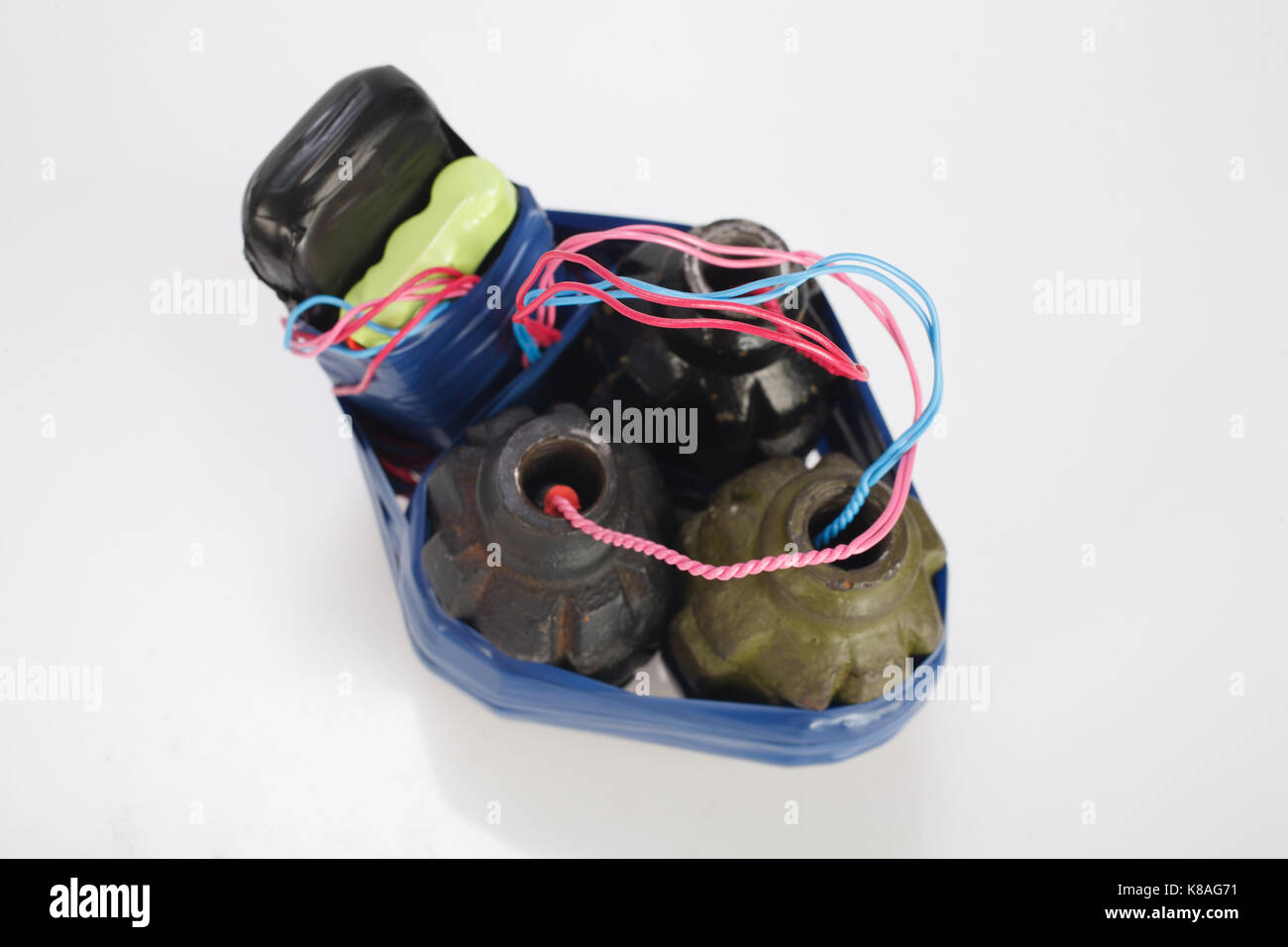 Insurgent improvised explosive device ied hi-res stock photography and ...