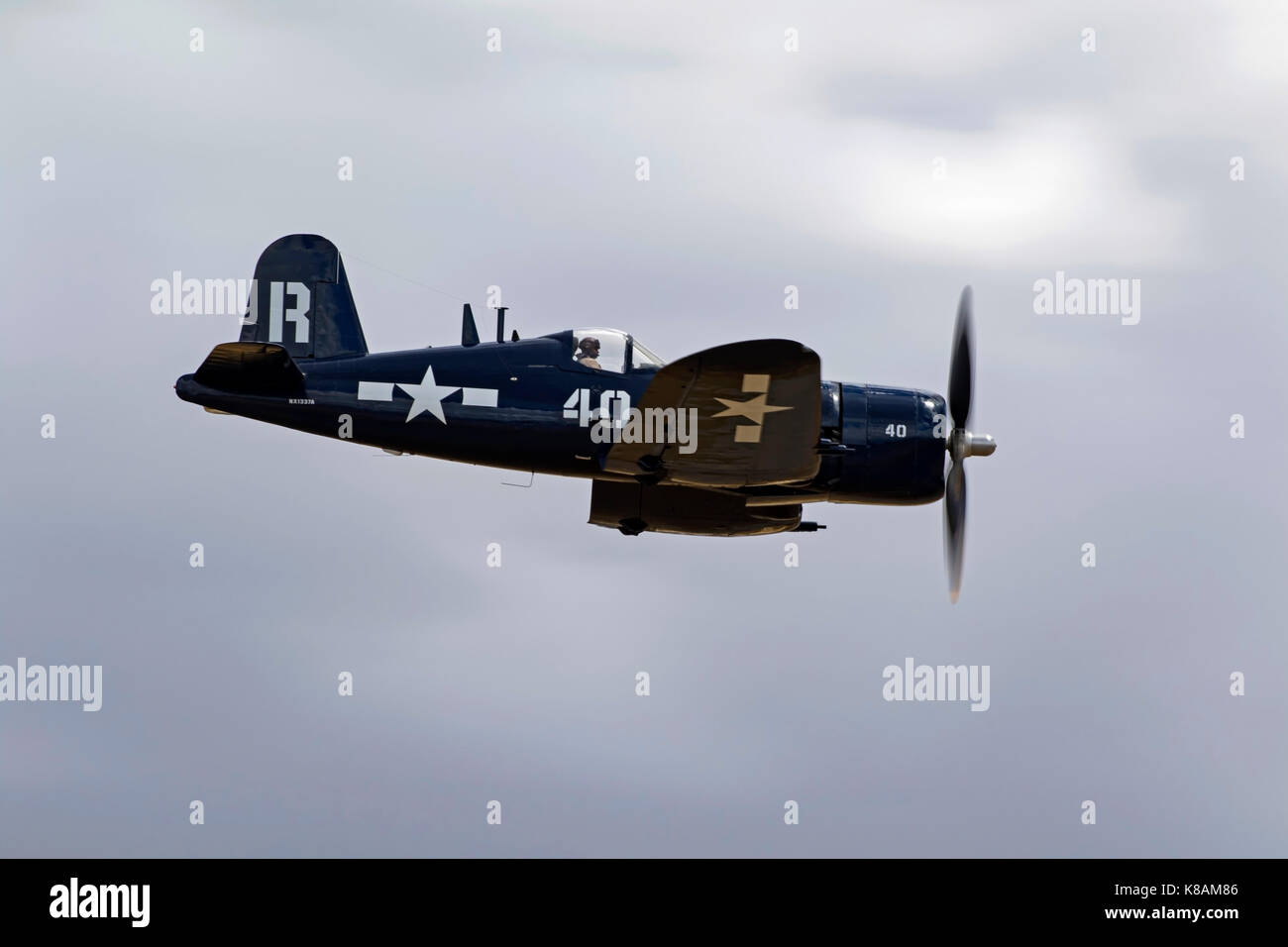Airplane F4-U Corsair WWII fighter aircraft Stock Photo - Alamy