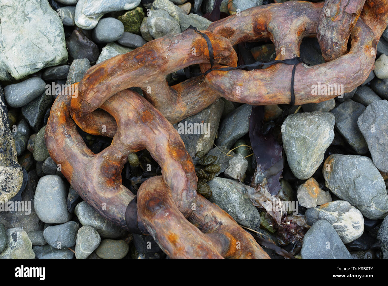 Heavy chain hi-res stock photography and images - Alamy