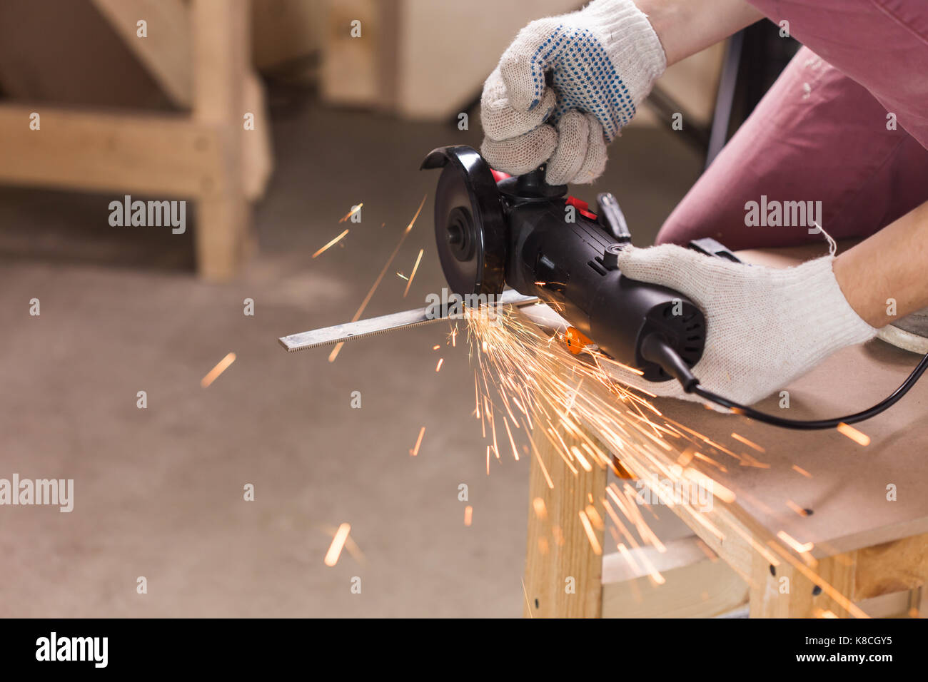 Throwing sparks hi-res stock photography and images - Alamy