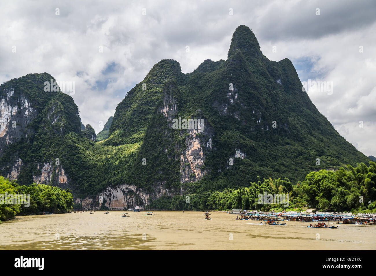 Karst mountains and limestone peaks of Li river in China Stock Photo ...