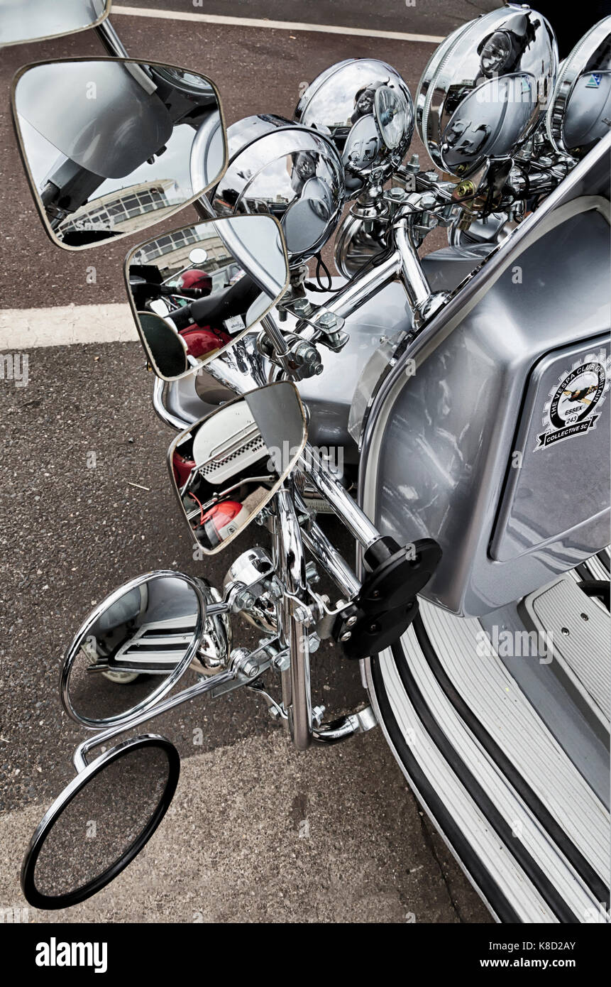 Mod scooter 1960s vintage hi-res stock photography and images - Alamy