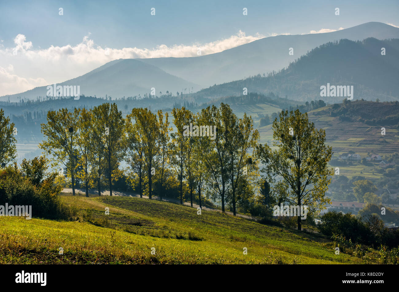 View mountain range poplar hi-res stock photography and images - Alamy