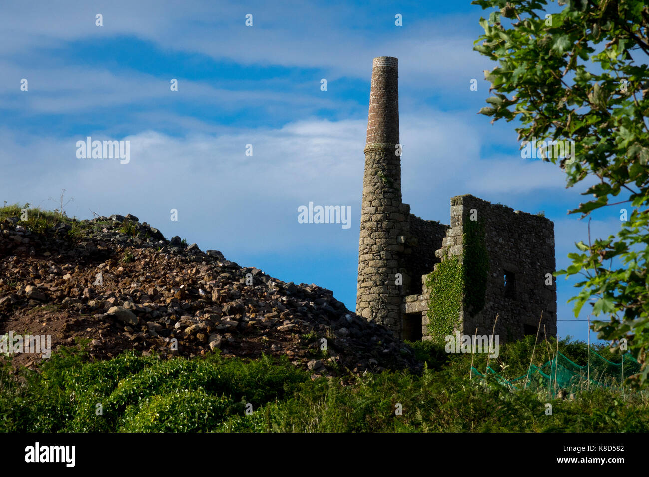 Tin mine, engine house Stock Photo - Alamy