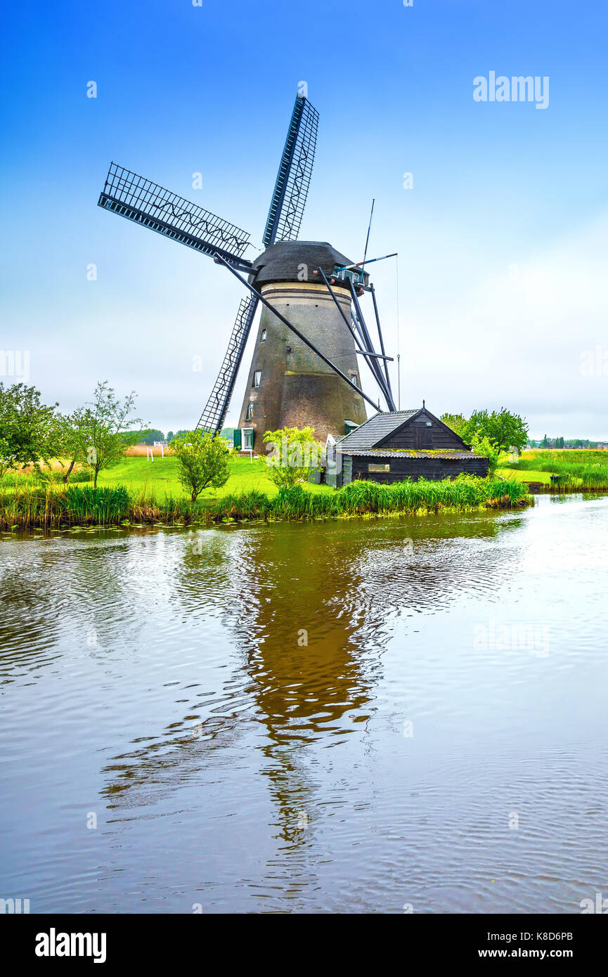 Windmill wheel wind rural hi-res stock photography and images - Alamy